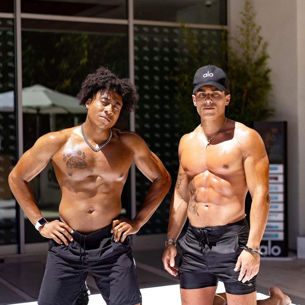 5 Gifts For The Athletic Men In Your Life | Alo Yoga