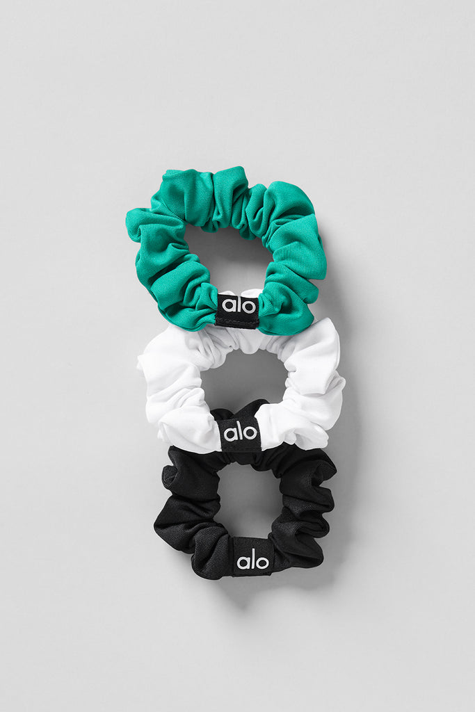 Fresh Mini Scrunchie 3-Pack - Spruce Green/White/Black | ALO