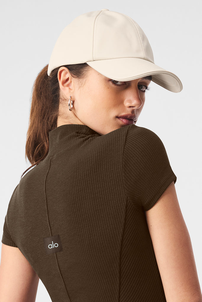Satin Off-Duty Cap - Creme | Alo Yoga