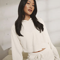 Alo Yoga | Yoga leggings, clothes, and accessories for studio to street