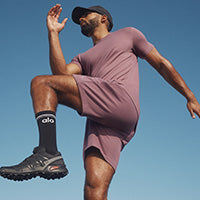 Alo Yoga | Yoga leggings, clothes, and accessories for studio to street