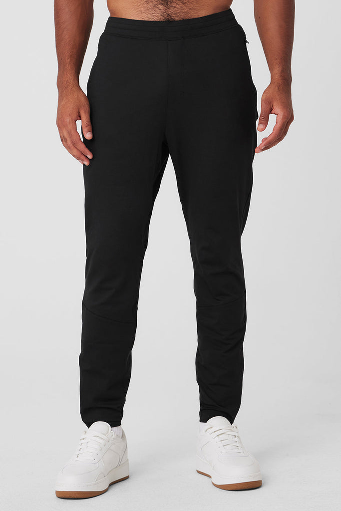 Conquer React Performance Pant - Black | Alo Yoga