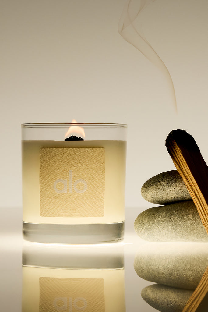 Alo Signature Candle - 8 oz | Alo Yoga