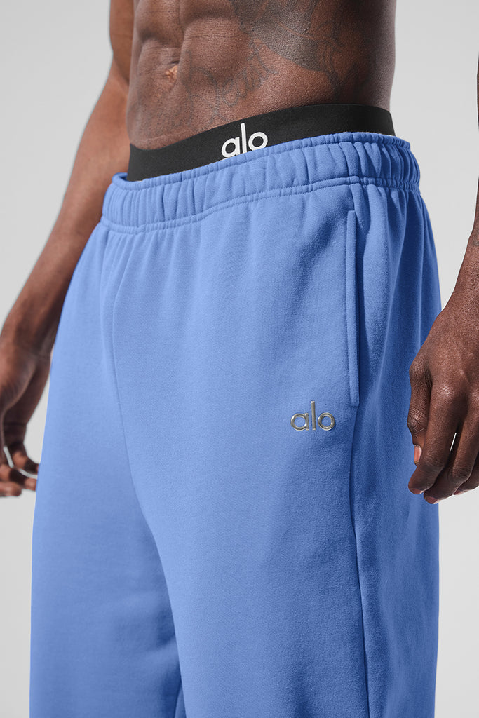 Accolade Sweatpant - Crystal Clear Blue | ALO