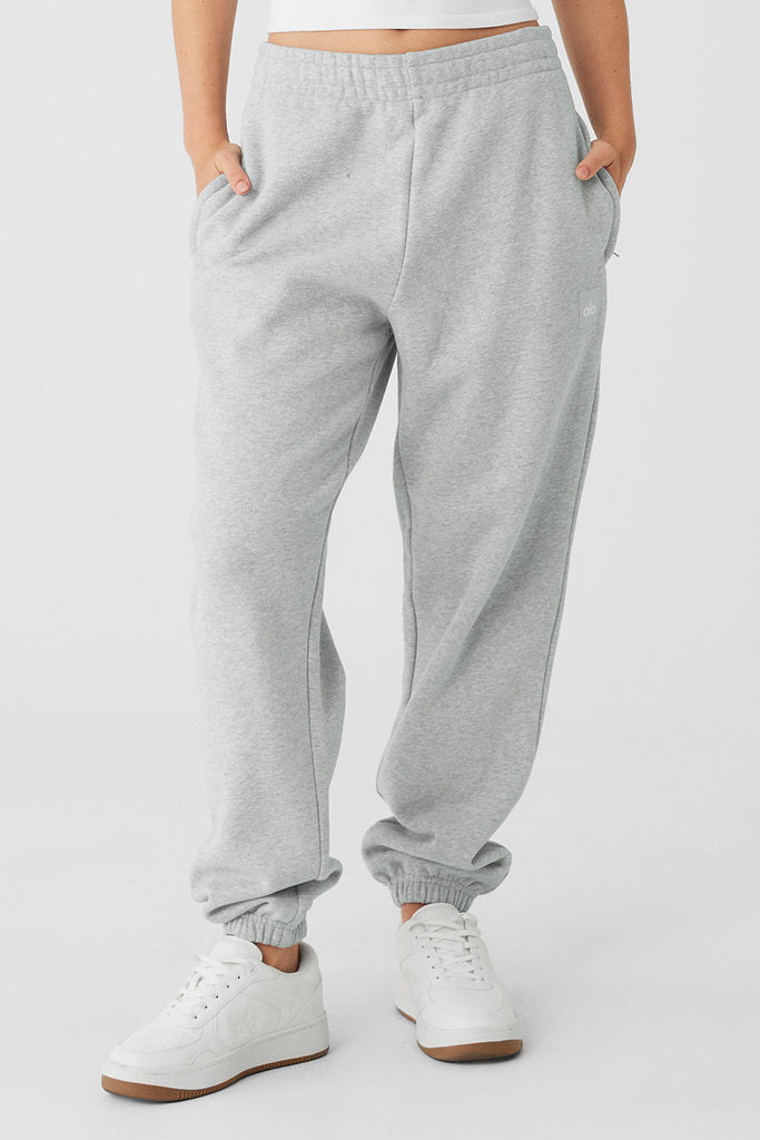 Cuffed Renown Heavy Weight Sweatpant - Athletic Heather Grey | ALO