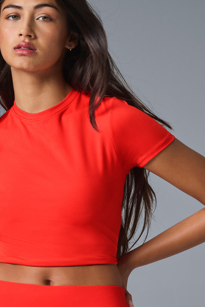 Alosoft Cropped Backspin Short Sleeve - Red Hot Summer | Alo Yoga