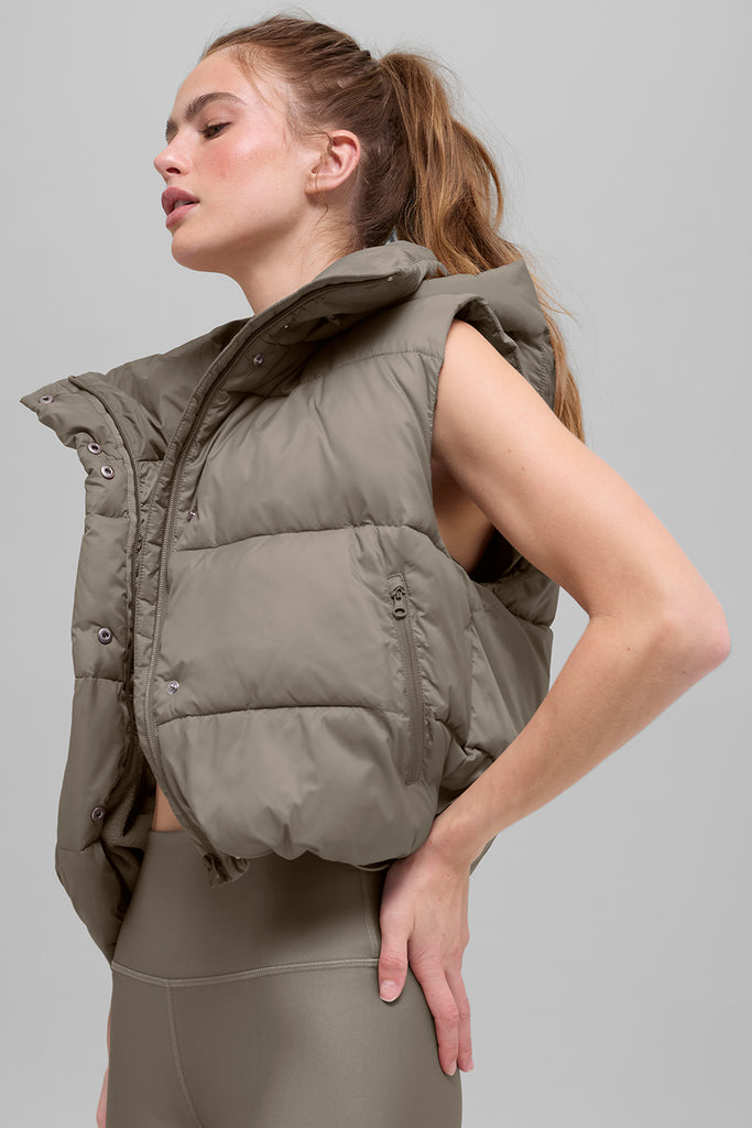 Gold Rush Puffer Vest - Light Cocoa | ALO