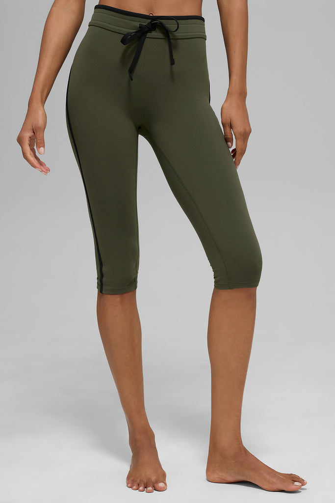 Airbrush High-Waist Race Pace Capri - Green Olive/Black | ALO