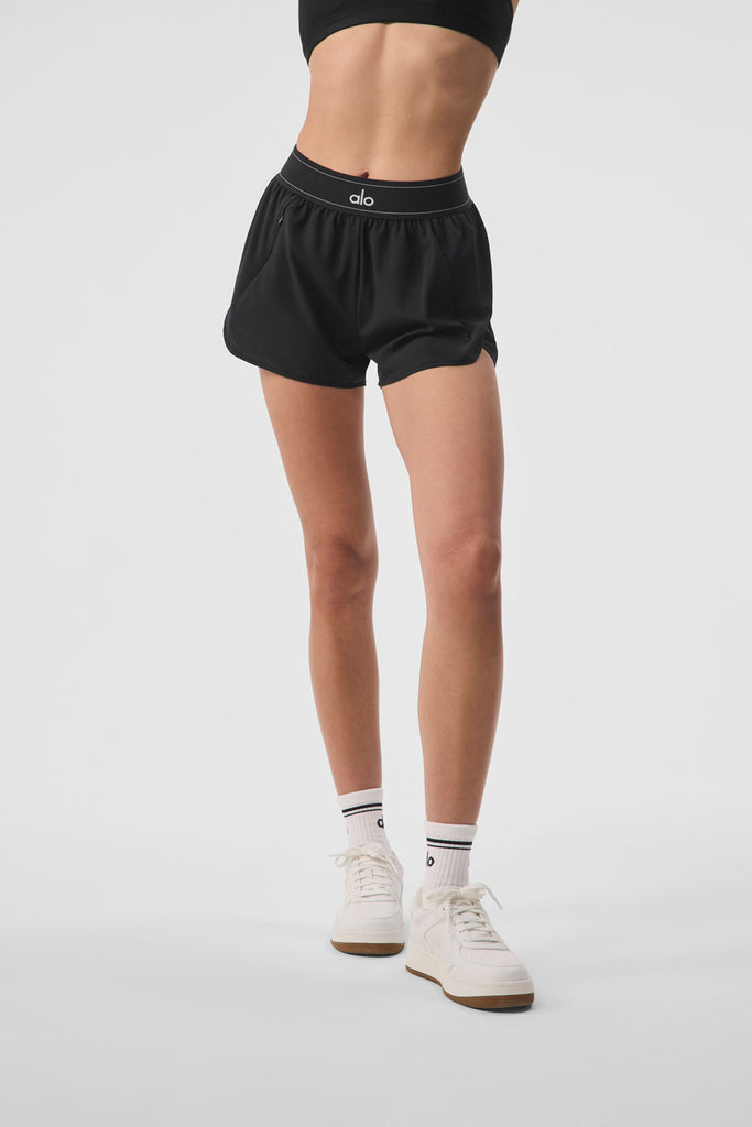 Match Point Short - Black | Alo Yoga