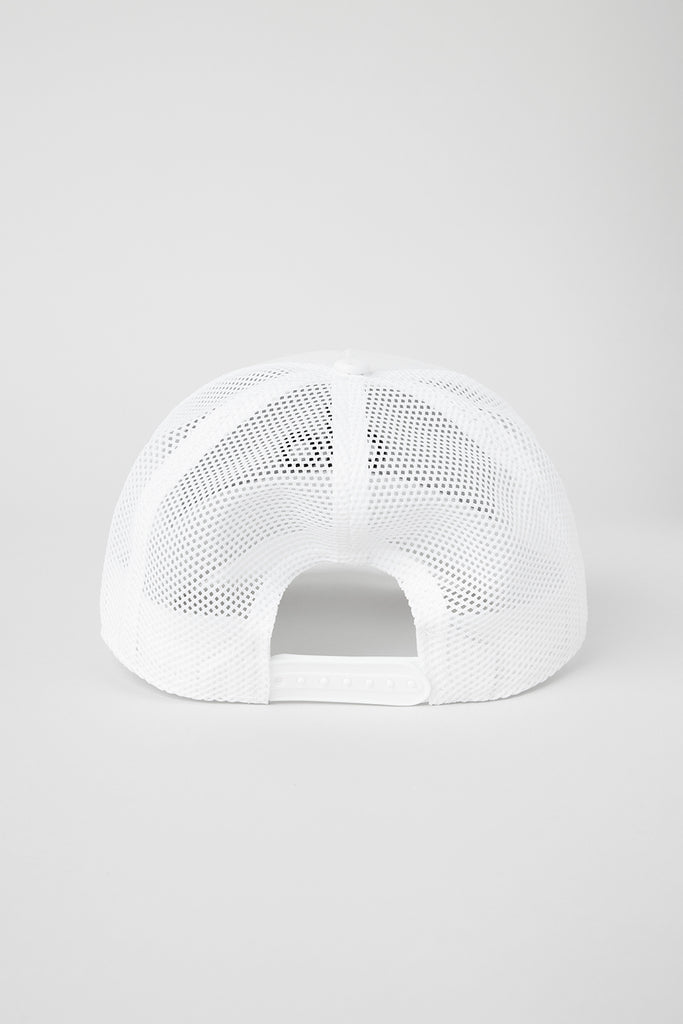 District Trucker Hat - White/Black | Alo Yoga