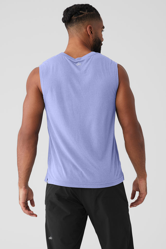 The Triumph Muscle Tank - Infinity Blue | Alo Yoga