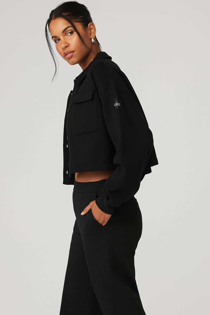 Renown Cropped Button-Up Pullover - Black | Alo Yoga